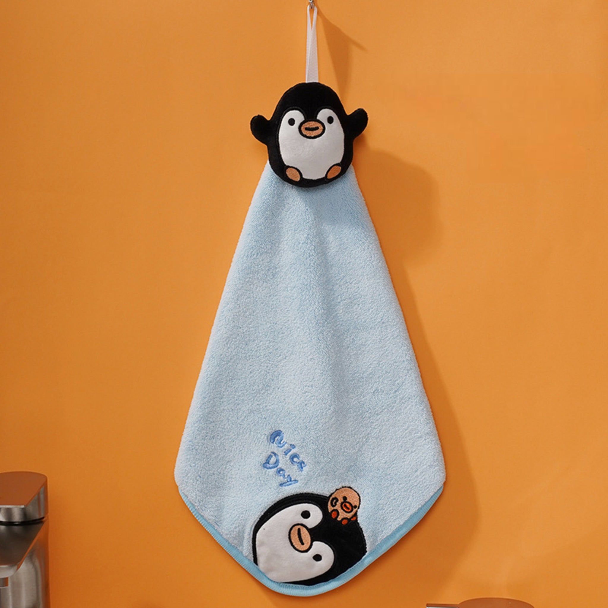 Penguin Plush Hand Tower – Uni Seoul